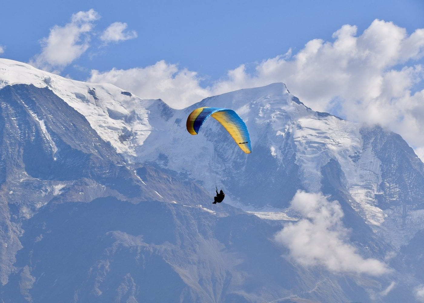Parapente extrême : Les records mondiaux qui repoussent les frontières
